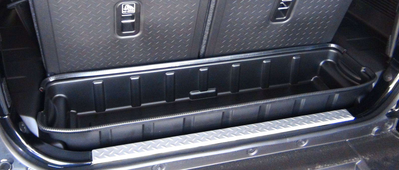 Autohaus Fürst Onlineshop - Small Cargo Tray for your SUZUKI JIMNY GJ