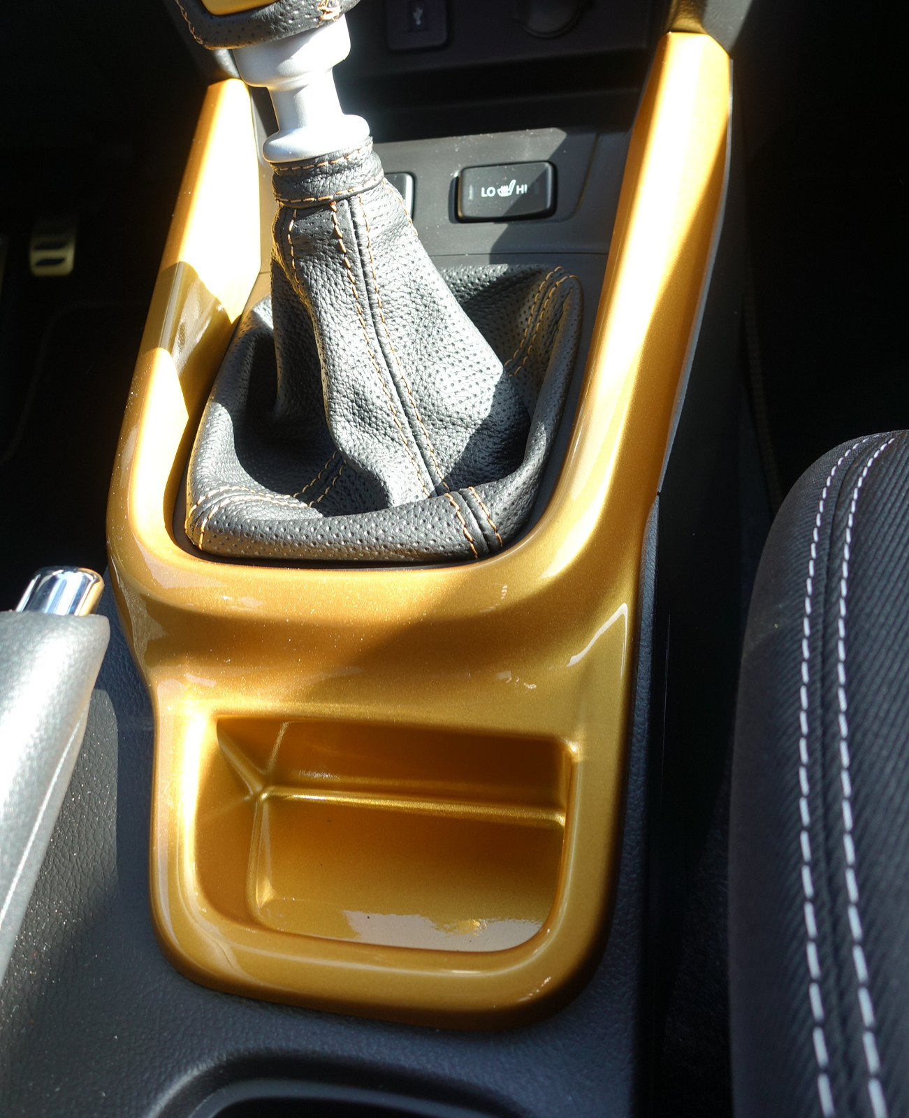 Autohaus Fürst Onlineshop - Centre Console Coloured Trim for your ...